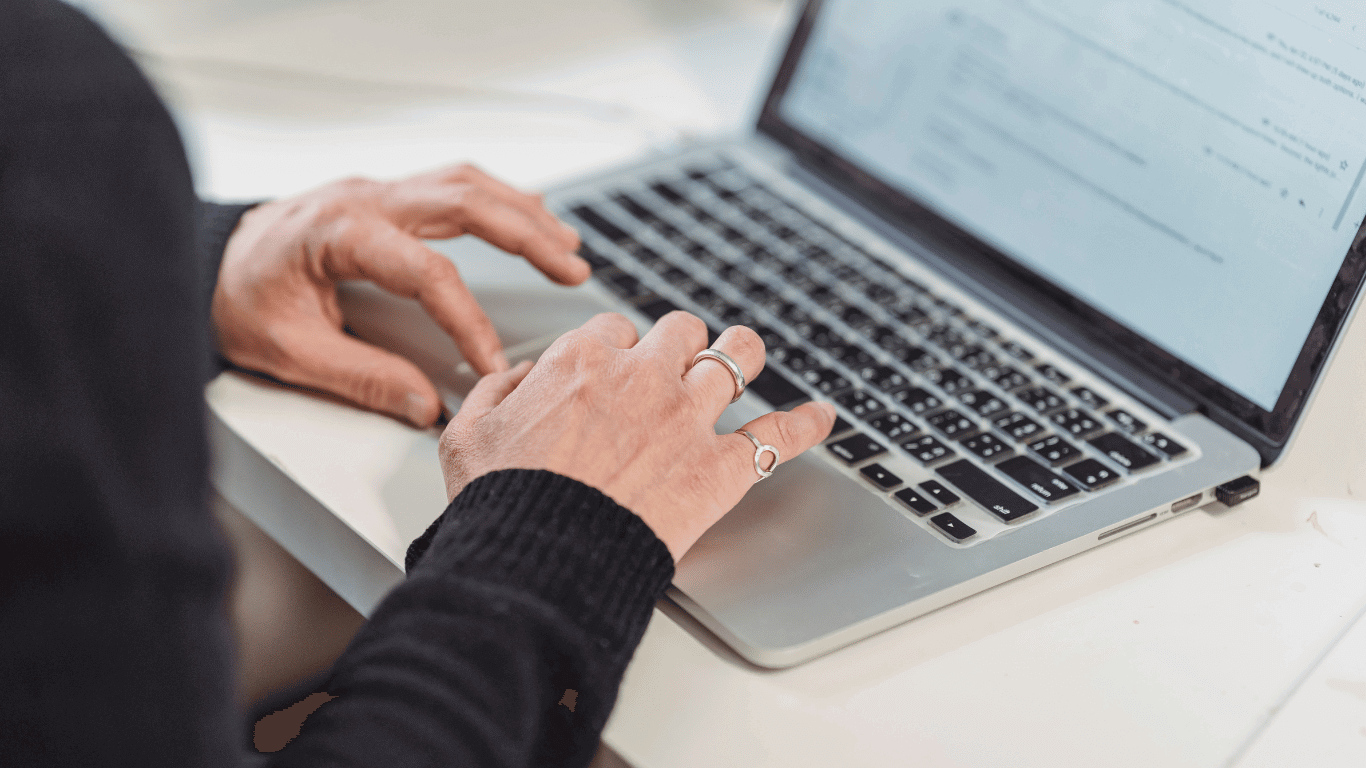 Sales Outreach 101: Choosing Between Cold Calls vs Cold Emails | TaskDrive